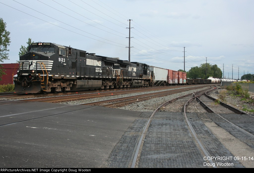 CSXT's Q393